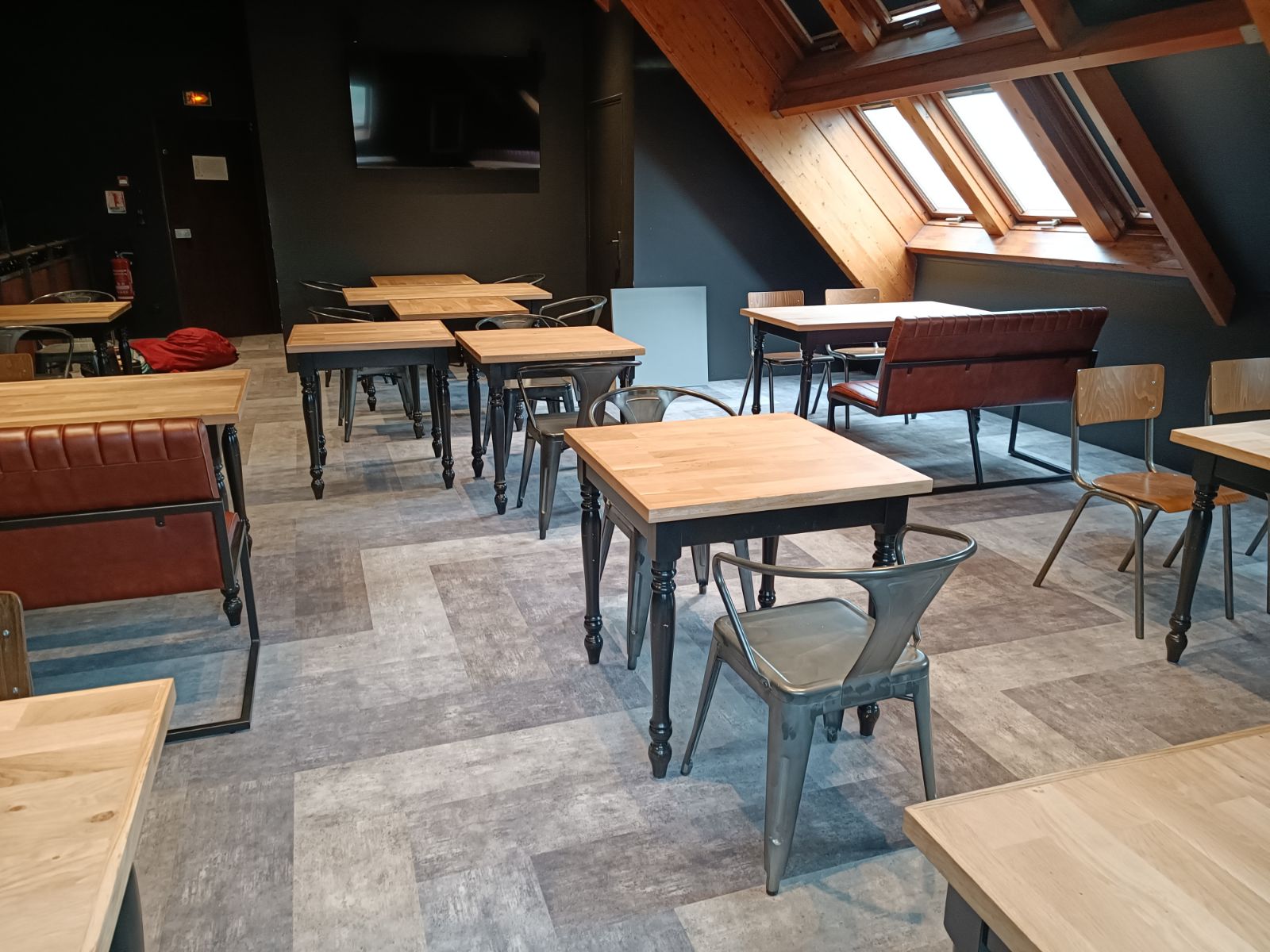 La Fabrik, restaurant, Laon – Seve Mobilier
